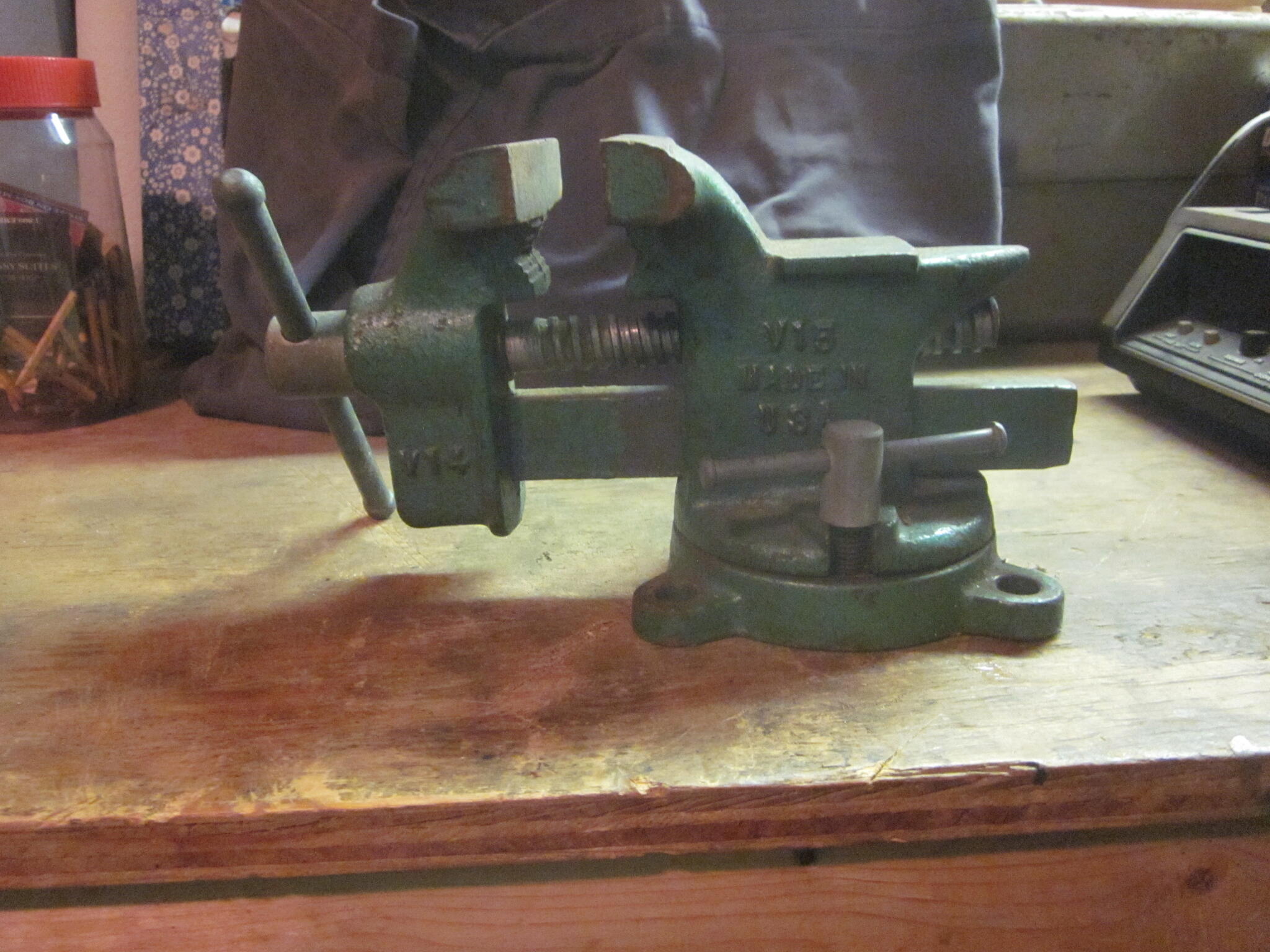 Vintage Small Green Bench Vise with Swivel Head and Anvil V14 - V15 for ...