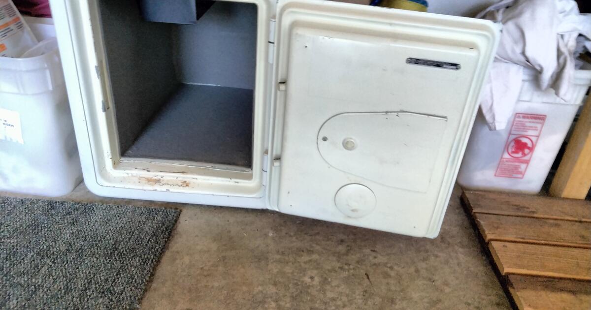 SENTRY SAFE for Free in San Leandro, CA | Finds — Nextdoor