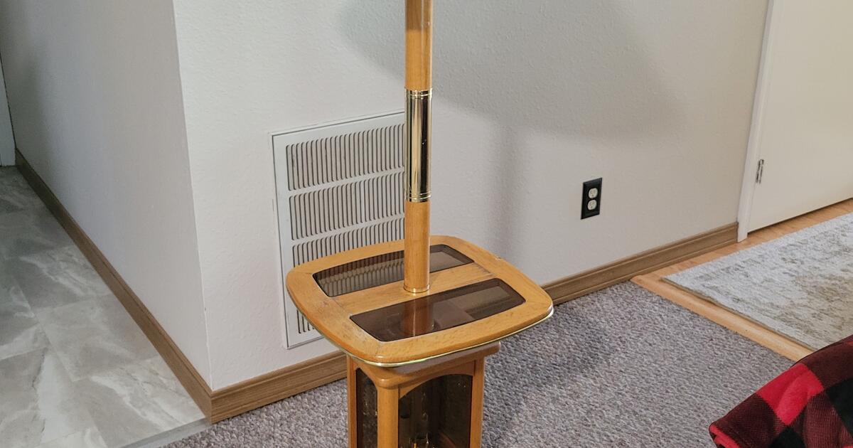 lamp end table combo for Free in Auburn, WA | For Sale & Free — Nextdoor