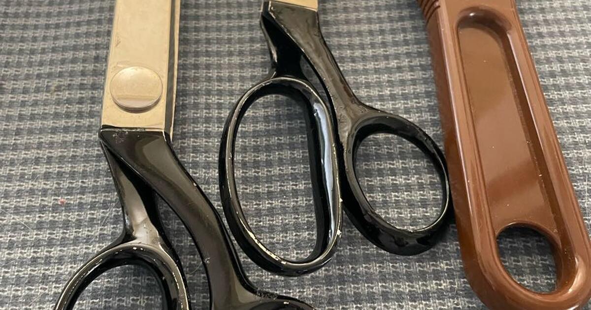 Quality fabric shears for $25 in Englewood, CO | For Sale & Free — Nextdoor