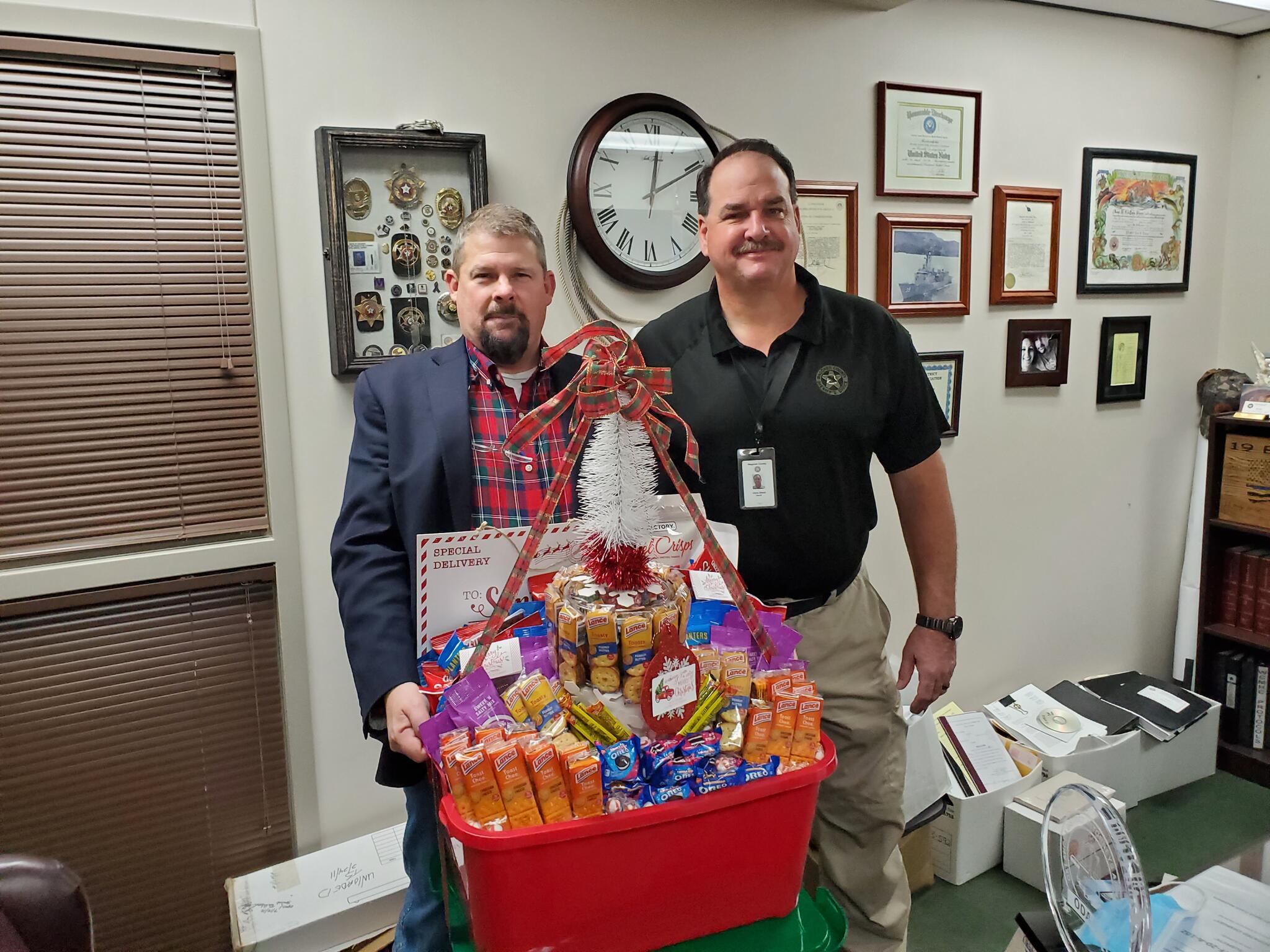 District # 27 District Attorney Jack Thorp gives gift to Sheriff’s ...