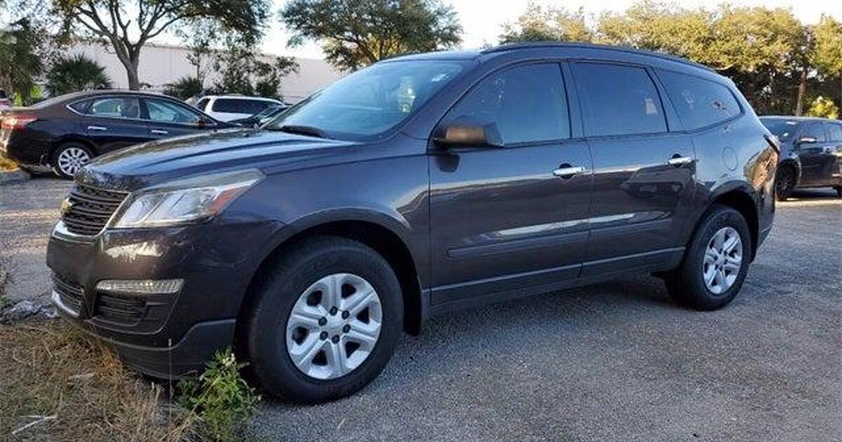 "New Arrival" 2016 Chevrolet Traverse LS with 3rd row seat "Won't Last ...