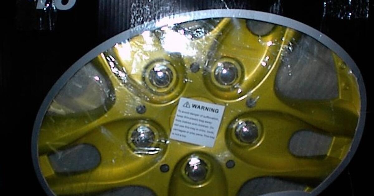 Gold Hubcaps for $20 in Sebring, FL | For Sale & Free — Nextdoor
