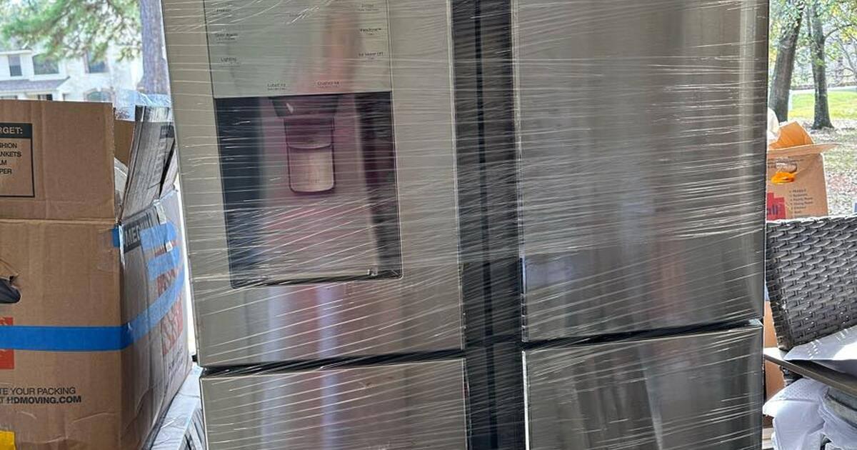 Samsung Refrigerator/freezer for $350 in Magnolia, TX | For Sale & Free ...