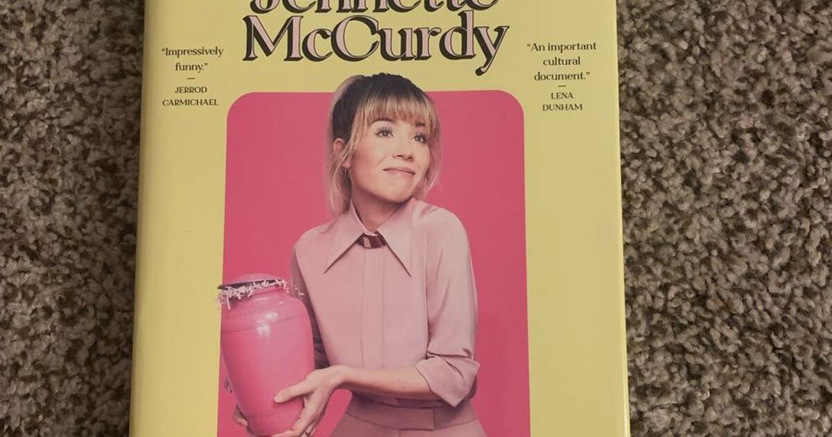 I’m Glad My Mom Died by Jennette McCurdy for $15 in Columbus, IN | For Sale & Free — Nextdoor