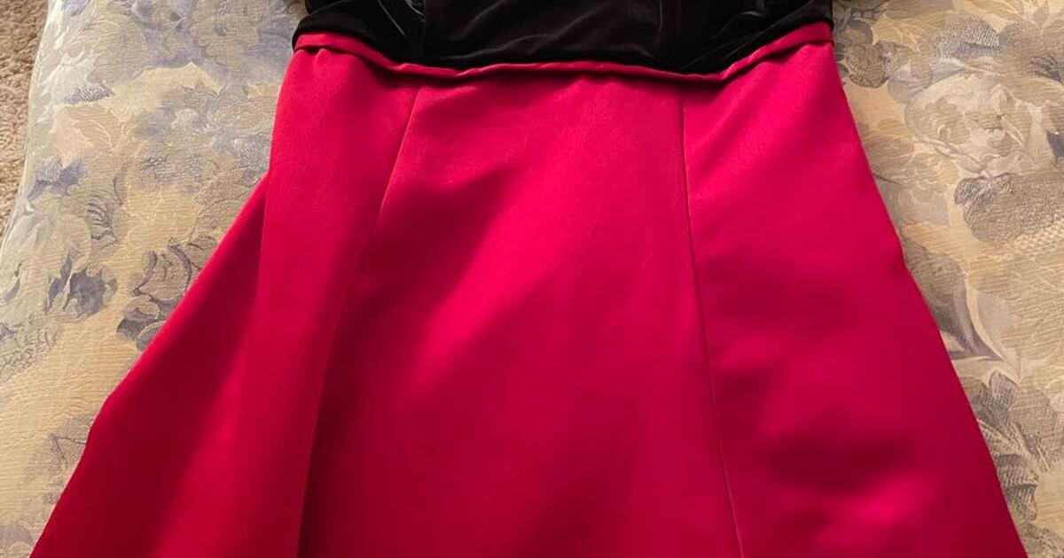 Del Webb MS Choir dress size 14.5 youth for Free in Henderson, NV | For ...