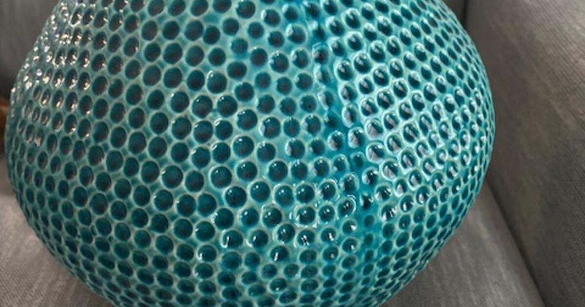 GREAT TURQUOISE COLOR VASE NICE SIZE NICE SHAPE for $15 in North Myrtle ...