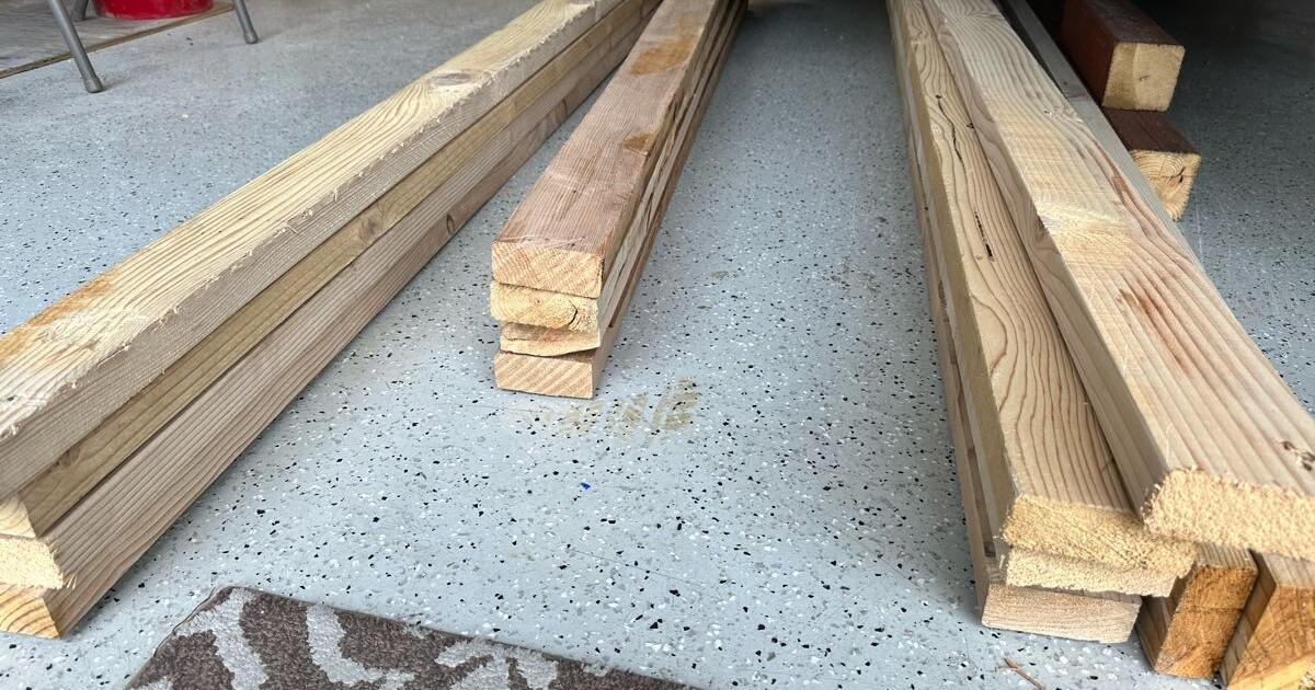 Used / New 2x4’s total 15 sticks for Free in Whittier, CA | For Sale ...