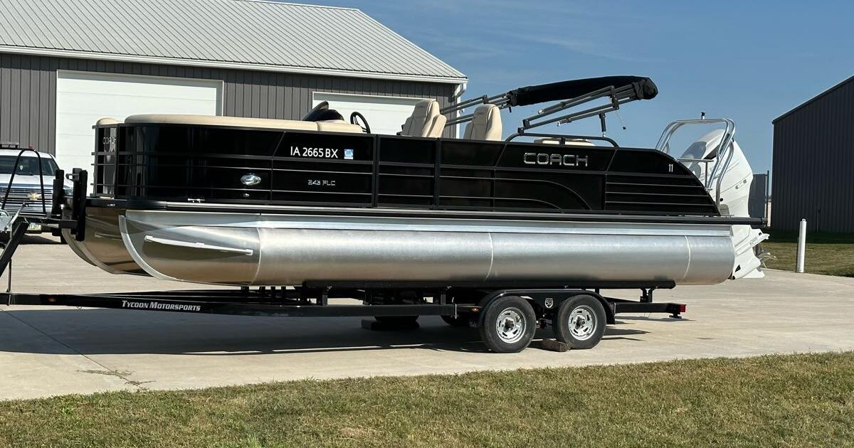 2024 Coach TriToon 243FLC $80,000 for Free in Panora, IA | For Sale ...