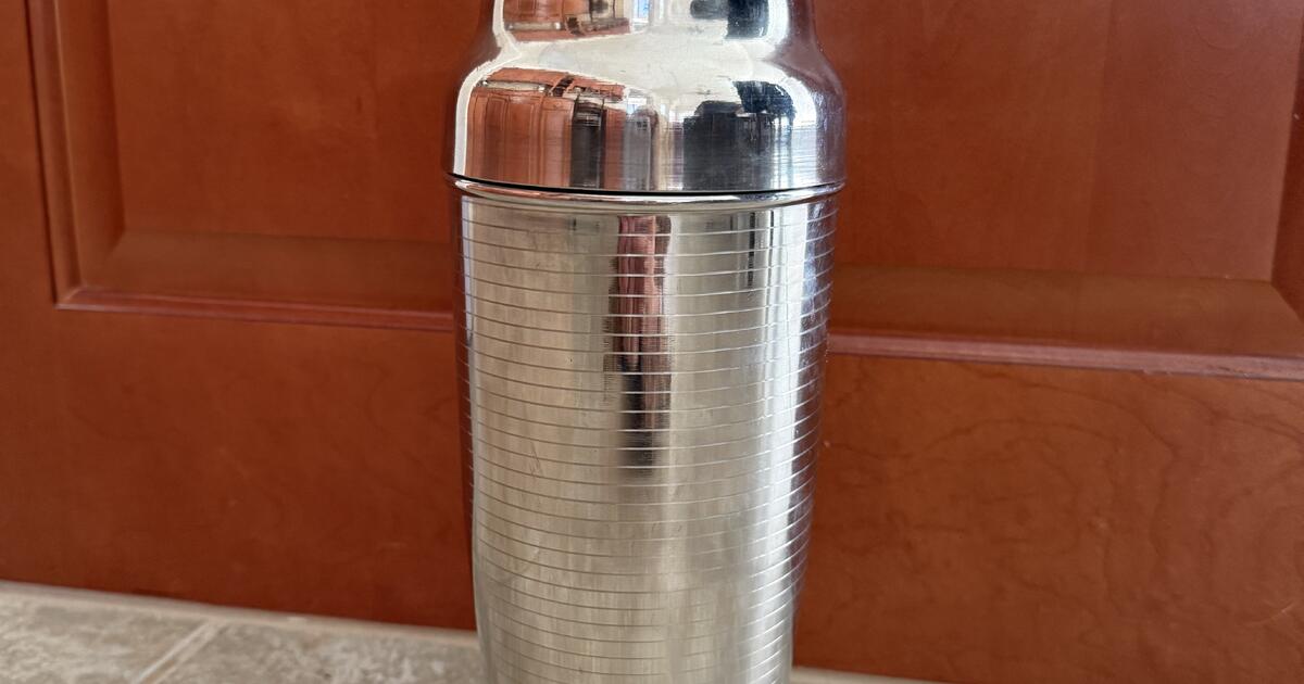 70oz Jumbo Stainless Steel Cocktail Shaker for $20 in Round Rock, TX ...