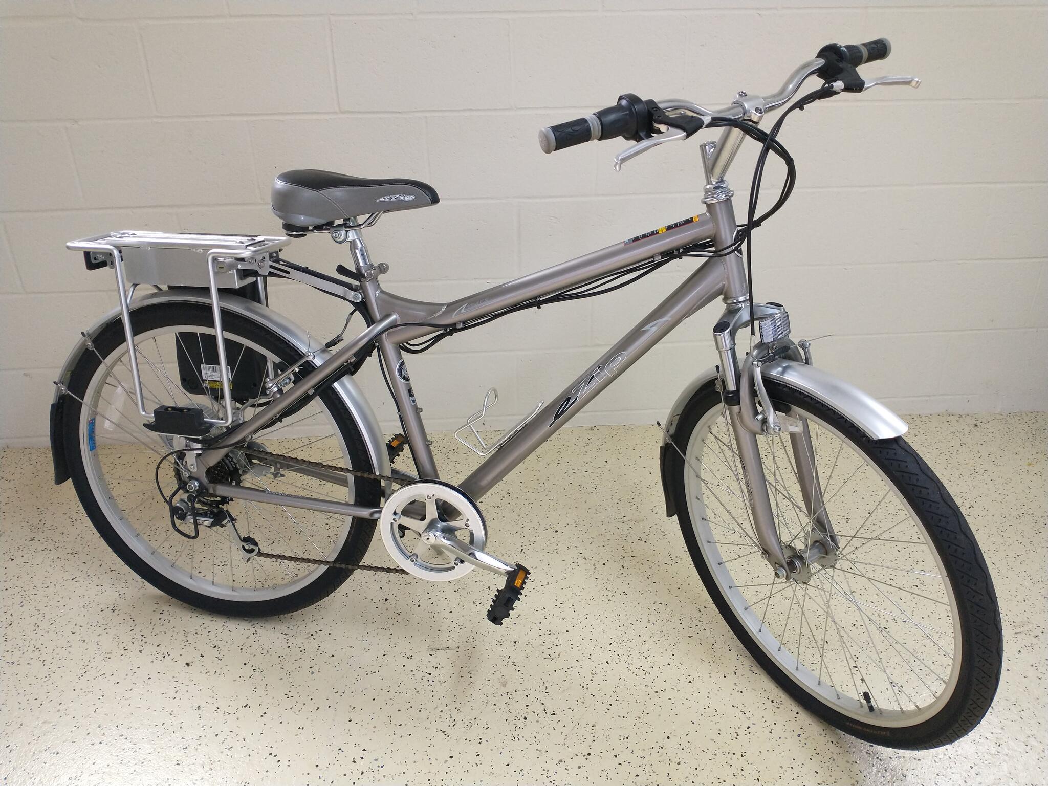 Men's E-Zip Bicycle by Currie Technologies - 26" Wheels with 19" Frame ...