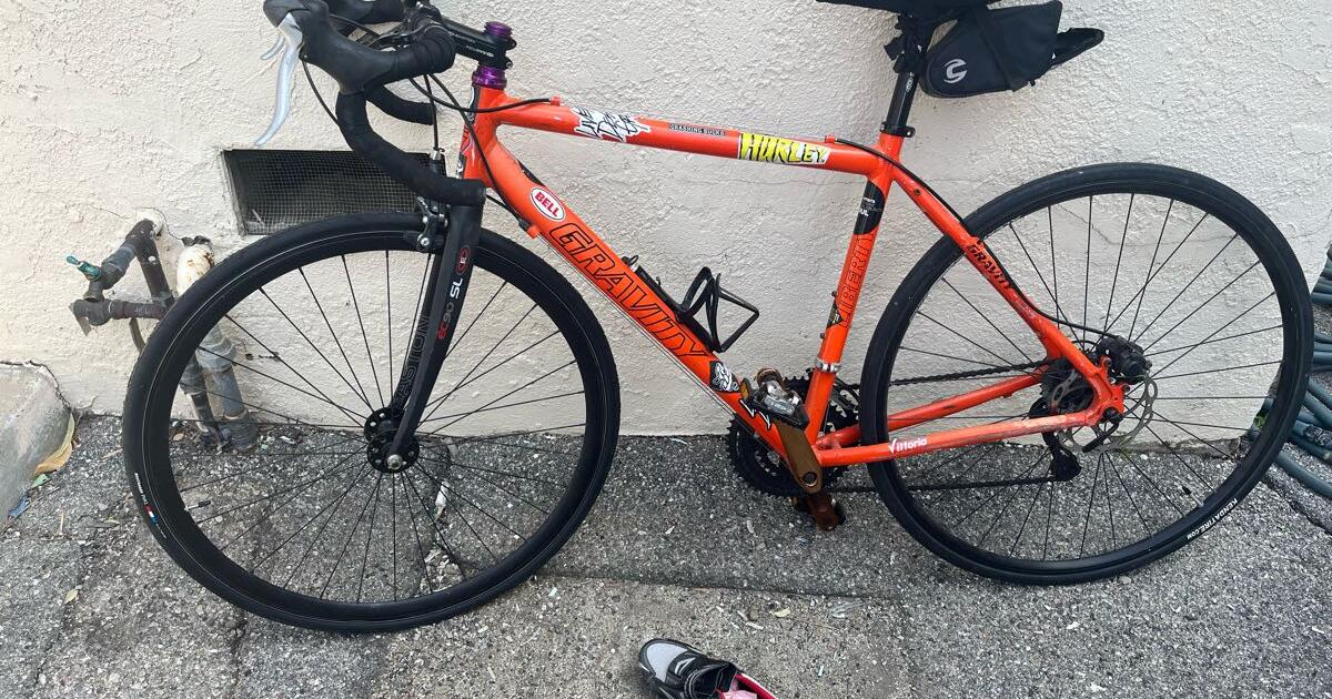 Road bike Gravity in Los Angeles, CA | For Sale & Free — Nextdoor