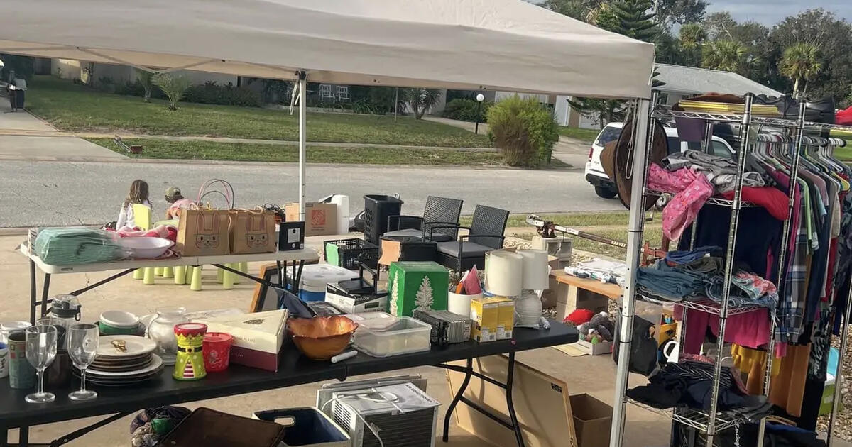 Tons of Shoes, Clothes, Toys, Games, Tools, Kitchen Utensils, Pet Stuff ...