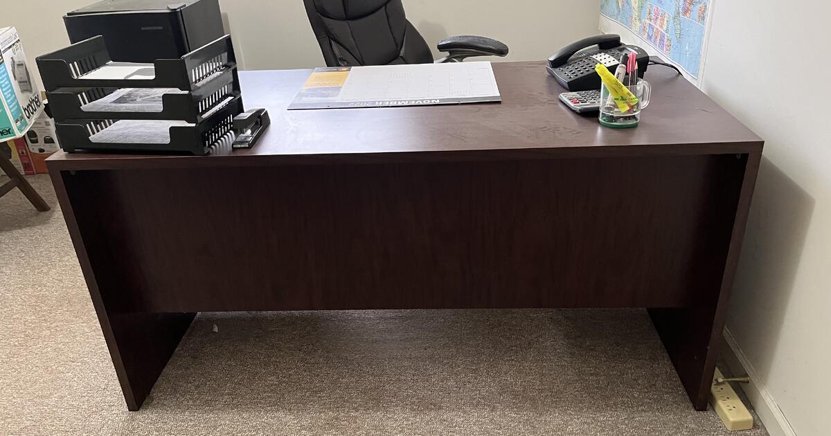 Office Desk. Off hwy 92 in Acworth for Free in Marietta, GA | Finds ...