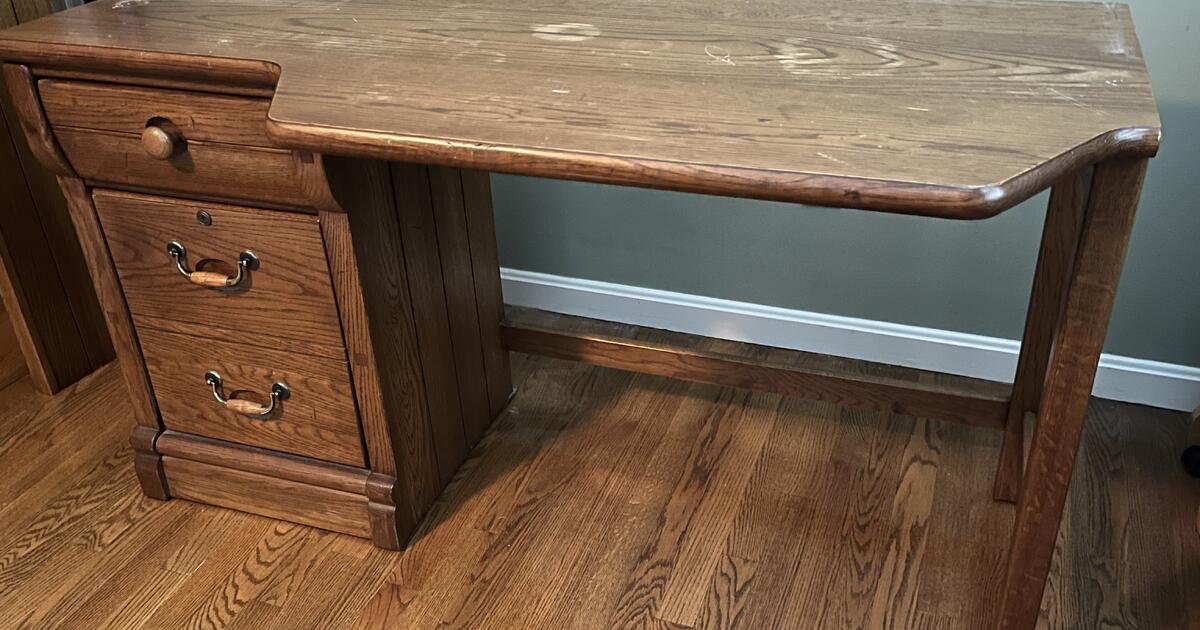 Wooden Desk with Drawers for Free in Potomac, MD | For Sale & Free ...