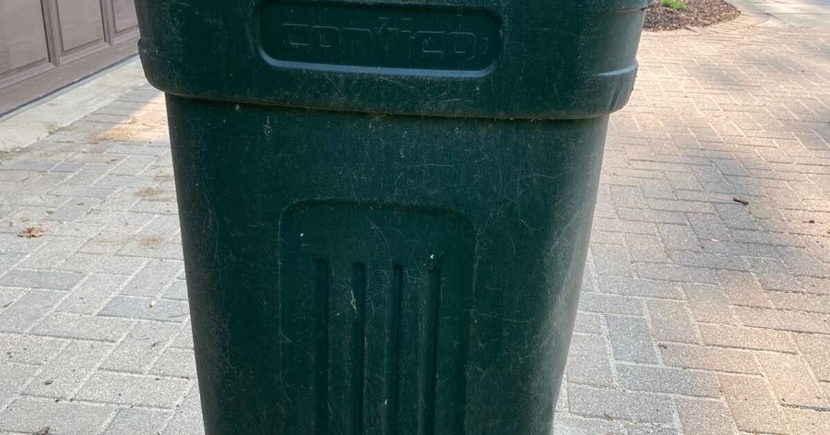 Free garbage can for Free in Indian Head Park, IL | For Sale & Free ...