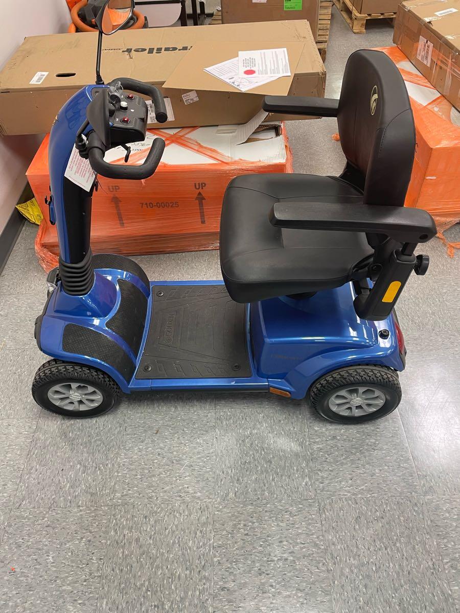 Golden Technologies GC440 Full Size Mobility Scooter for $1100 in ...