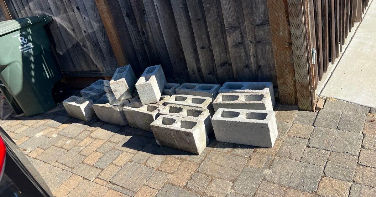 Free cinder blocks for Free in Redwood City, CA | For Sale & Free ...