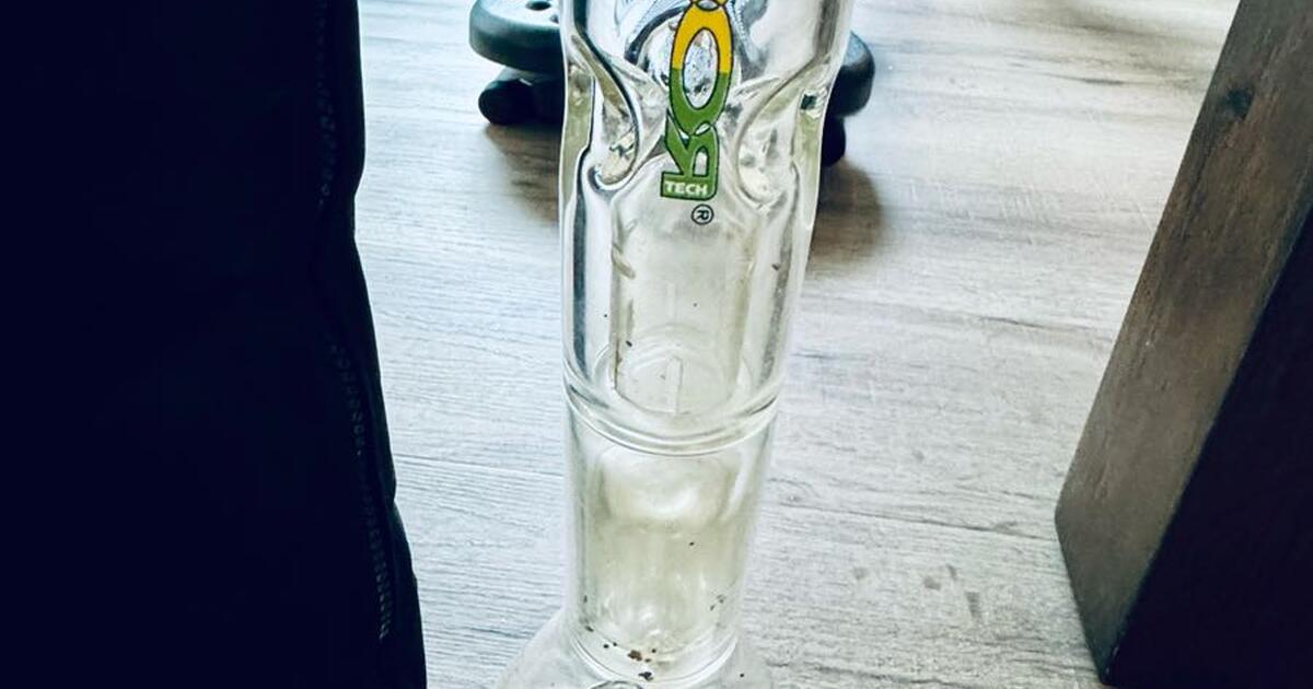 New Roor bong with carrying case for $80 in Laguna Beach, CA | For Sale ...