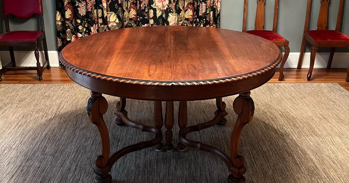 Carolean/Restoration style dining room table for $245 in Baltimore, MD ...