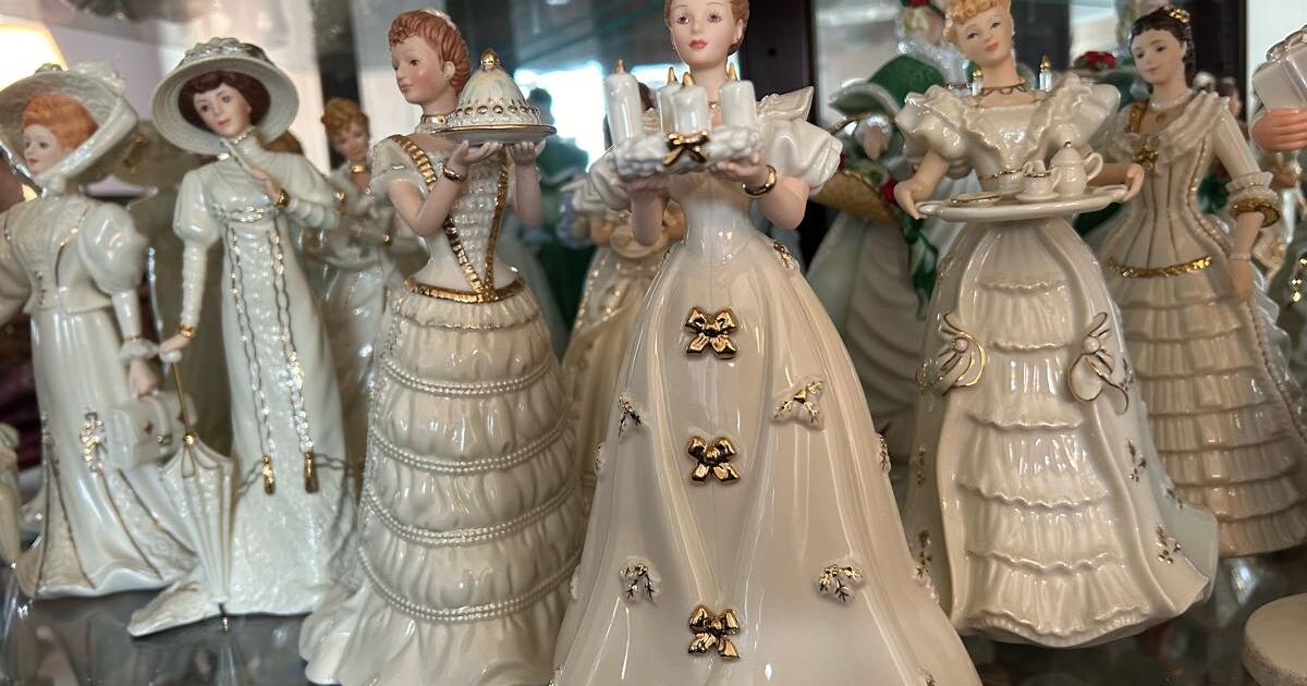 Porcelain Figurine Collection for $3000 in Cincinnati, OH | For Sale ...