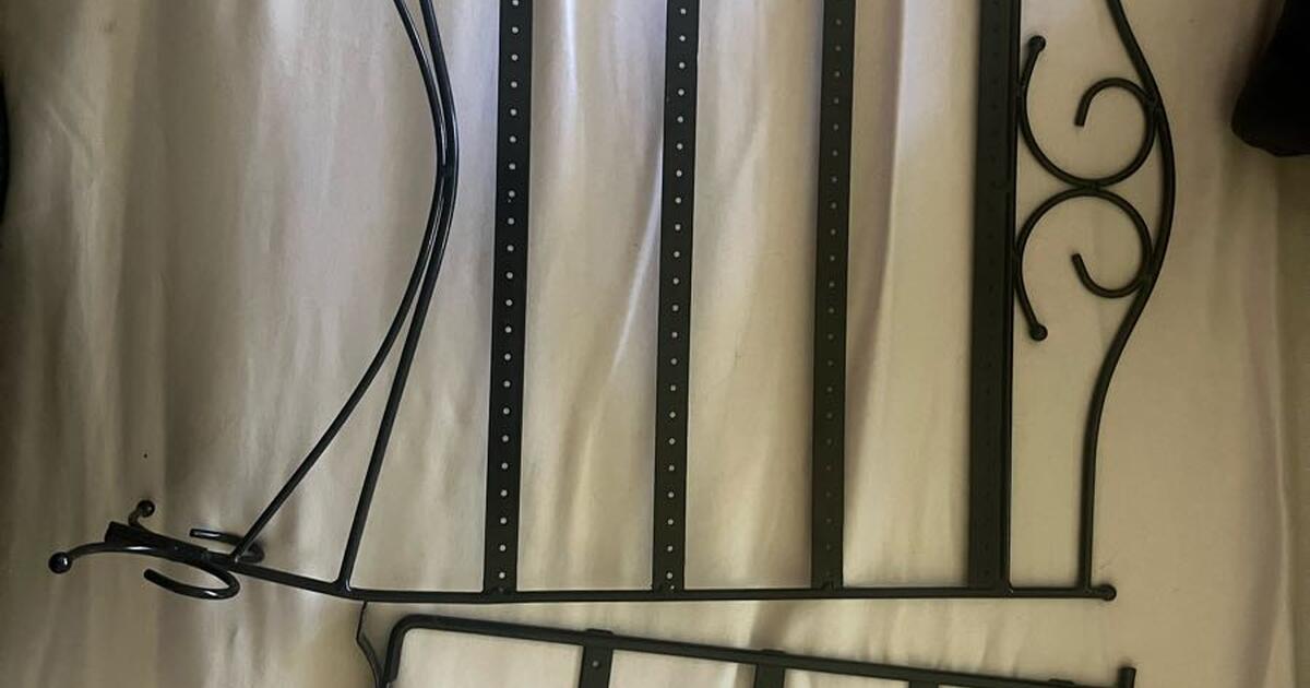 Jewelry stands for Free in Seattle, WA | For Sale & Free — Nextdoor