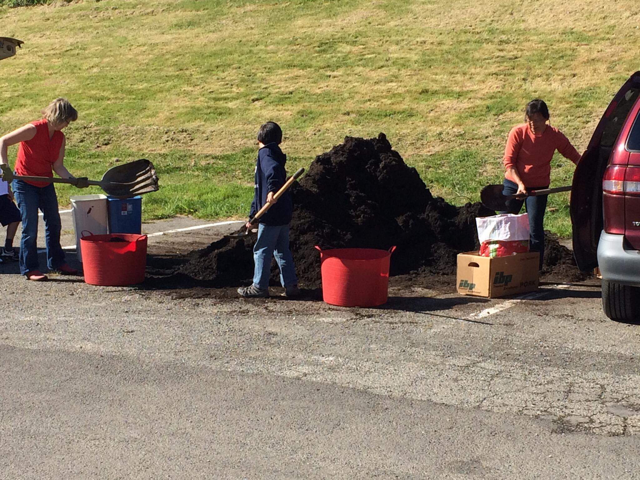 Free bulk compost (Seattle Public Utilities) — Nextdoor — Nextdoor