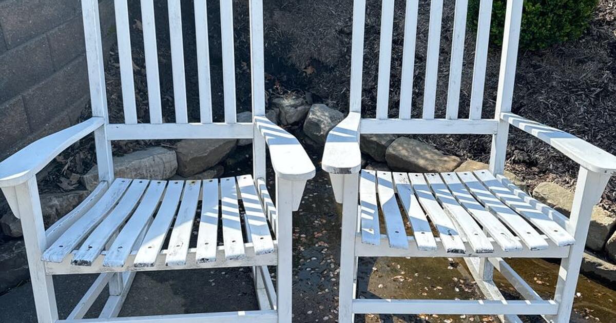 Pending Pick UP Free Rocking Chairs for Free in Seven Fields, PA | For ...