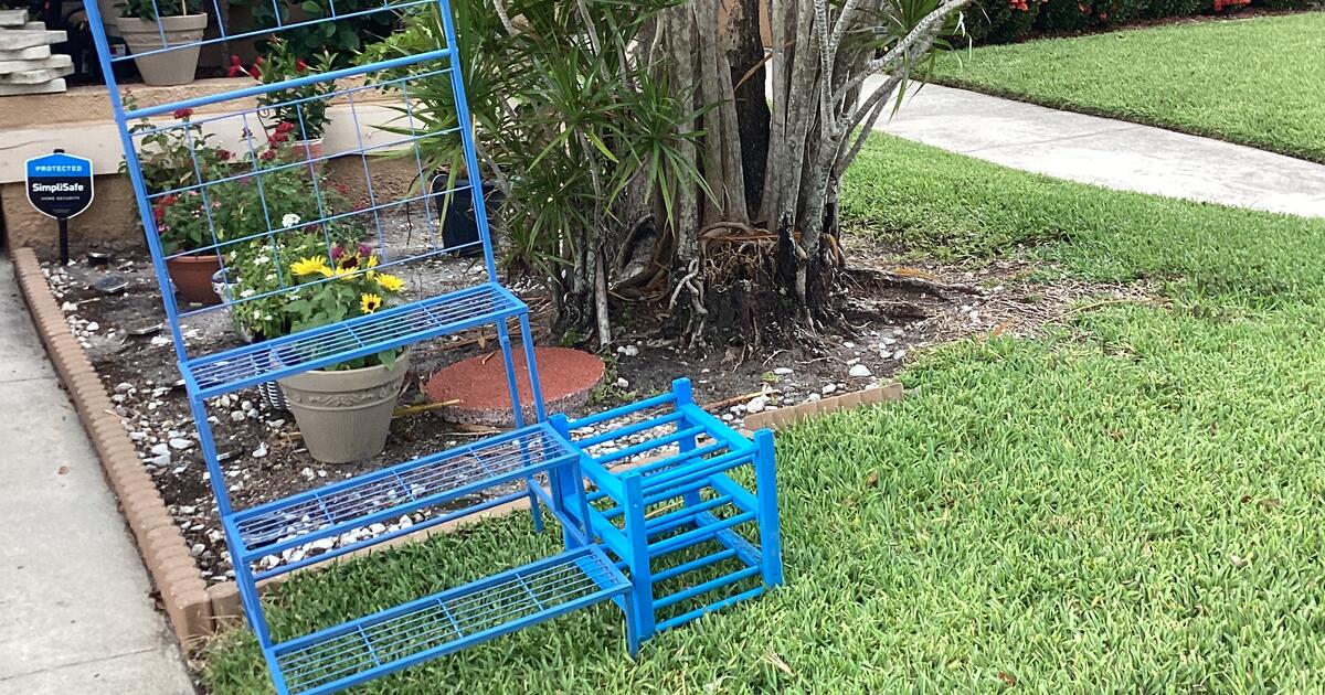 Plant stands for Free in Plantation, FL | For Sale & Free — Nextdoor