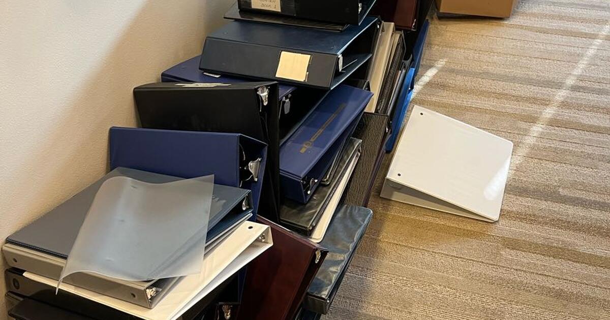 Binders and hanging legal files for Free in Seattle, WA | Finds — Nextdoor