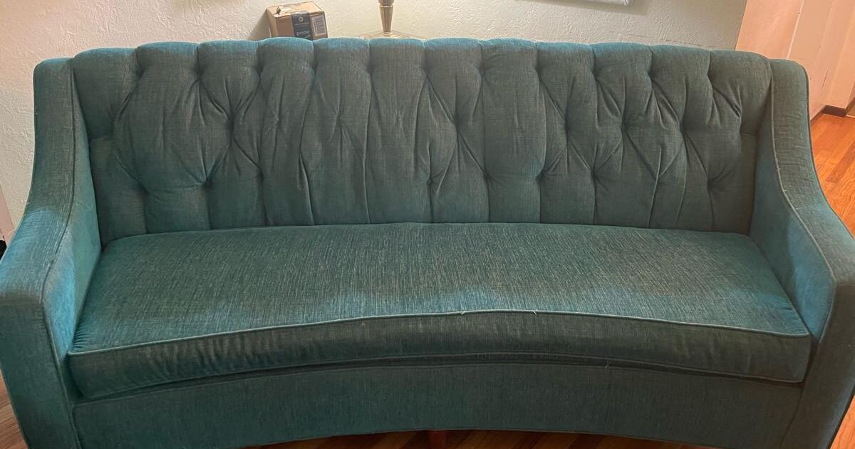 Teal Tufted Sofa - Custom made for $105 in Corvallis, OR | For Sale & Free — Nextdoor