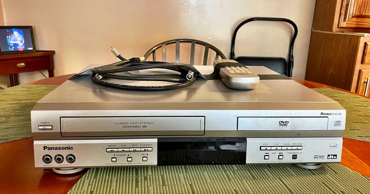 Panasonic 4 Head Hi-Fi Stereo Omnivision VHS and DVD Combo Player for ...