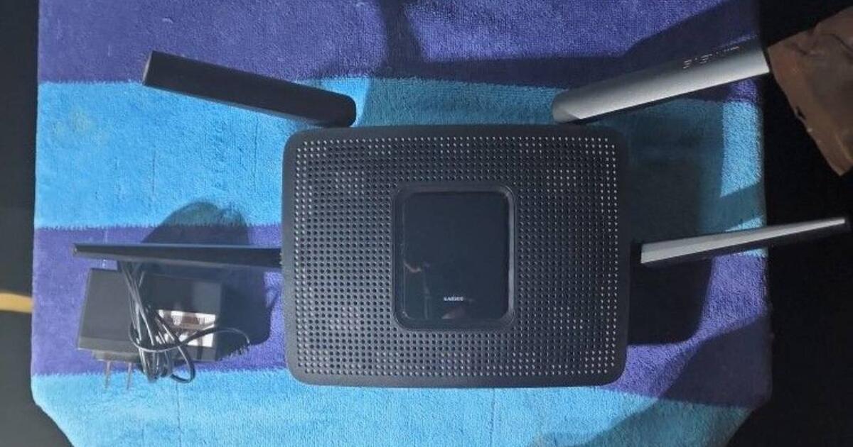 Linksys EA8300 Max-Stream AC2200 Tri-Band WiFi Router for $40 in ...