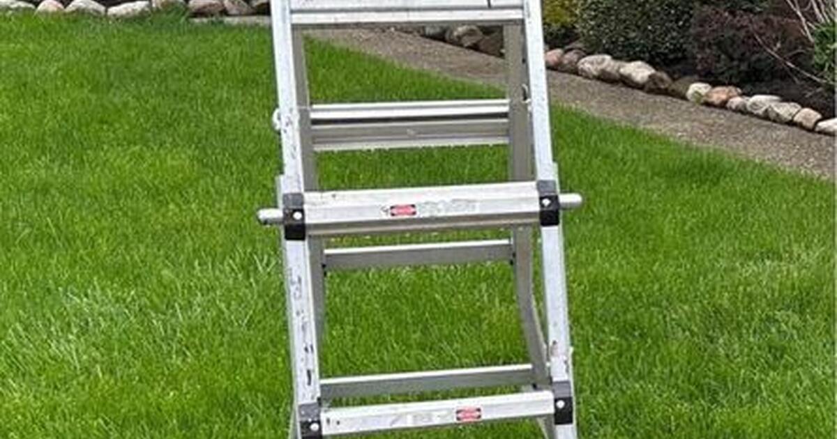Gorilla 13 ft ladder in Brunswick, OH | For Sale & Free — Nextdoor