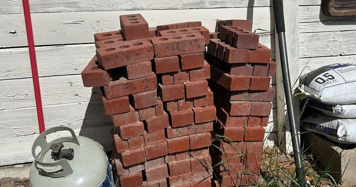 Free red bricks for Free in Colorado Springs, CO | For Sale & Free ...
