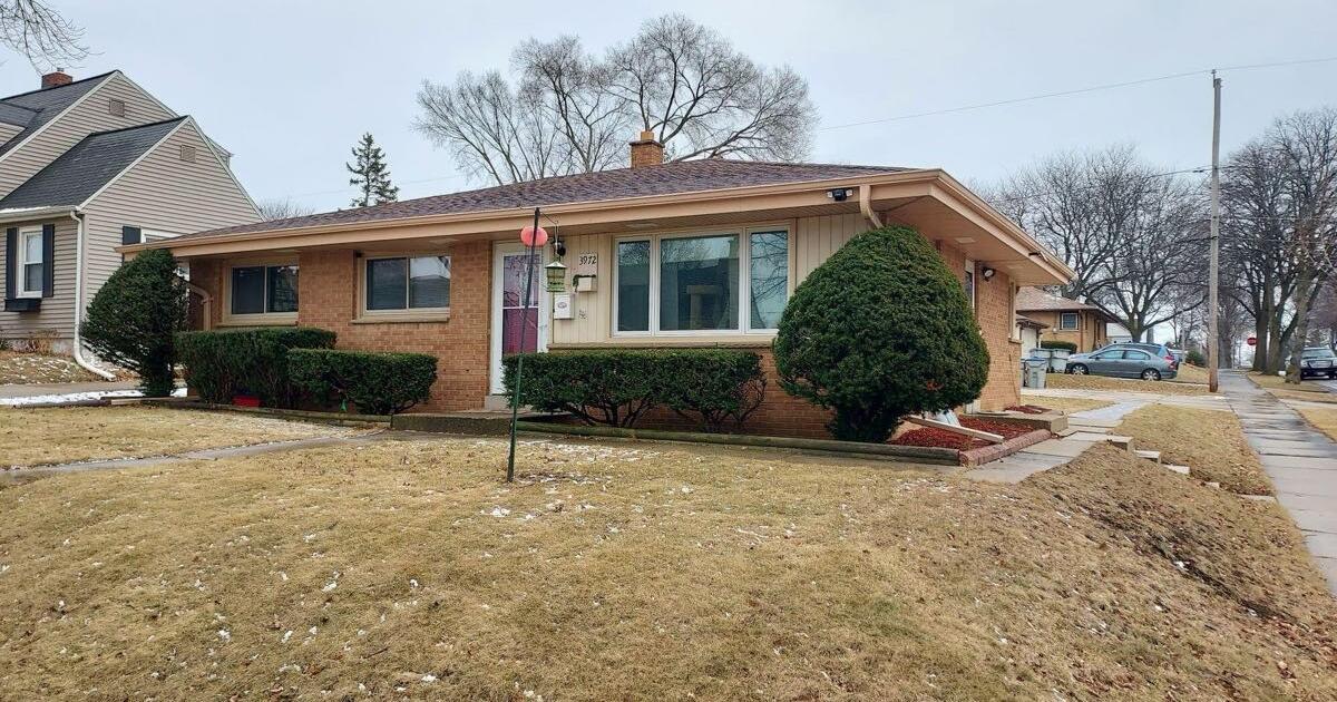 3 Bedroom Brick Ranch for Sale for $275000 in Milwaukee, WI | For Sale ...