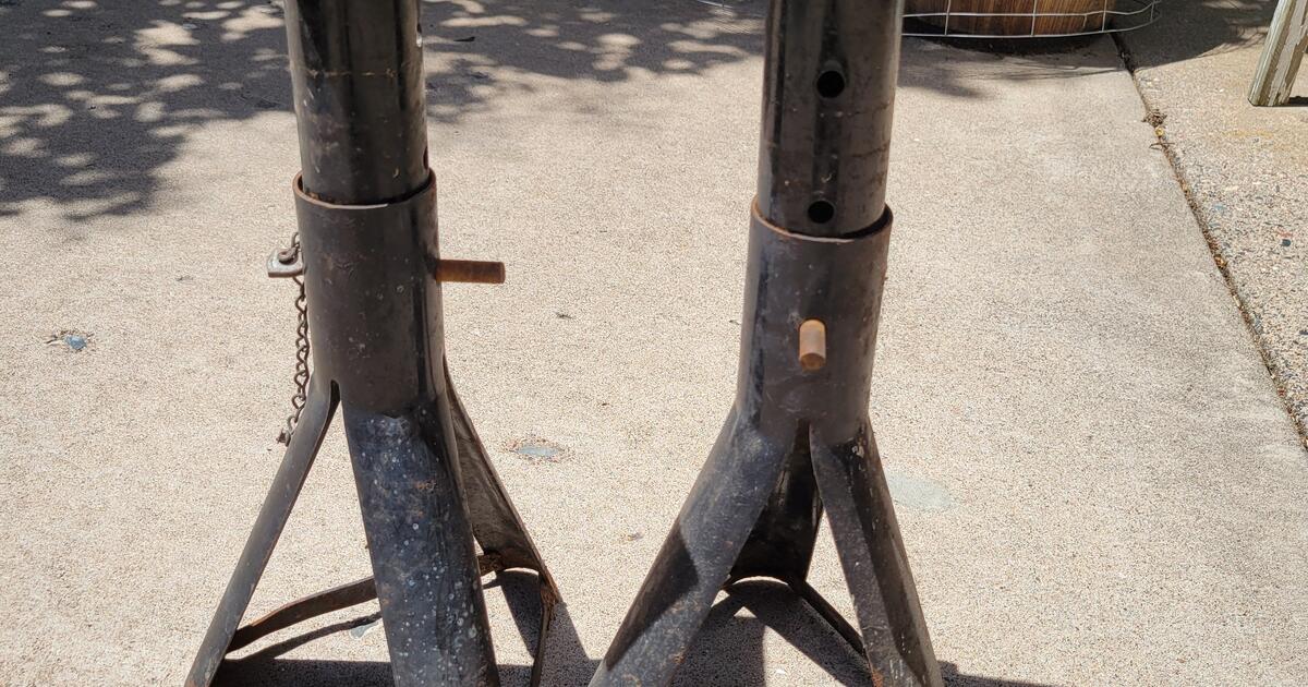 Jack Stands for Free in Roseville, MN | For Sale & Free — Nextdoor