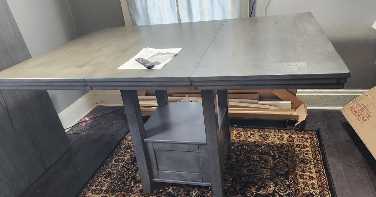 Brand New Ashley Signature Expanding Kitchen Table for $75 in ...