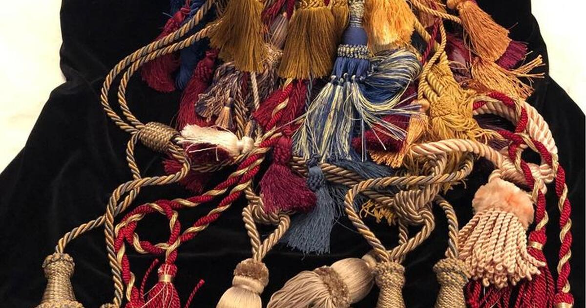 Over 80 Beautiful tassels Various sizes. Prices vary from $3.00 to $5. ...