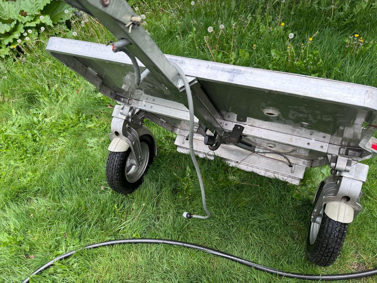 Besco folding trailer for $200 in Seattle, WA | For Sale & Free — Nextdoor