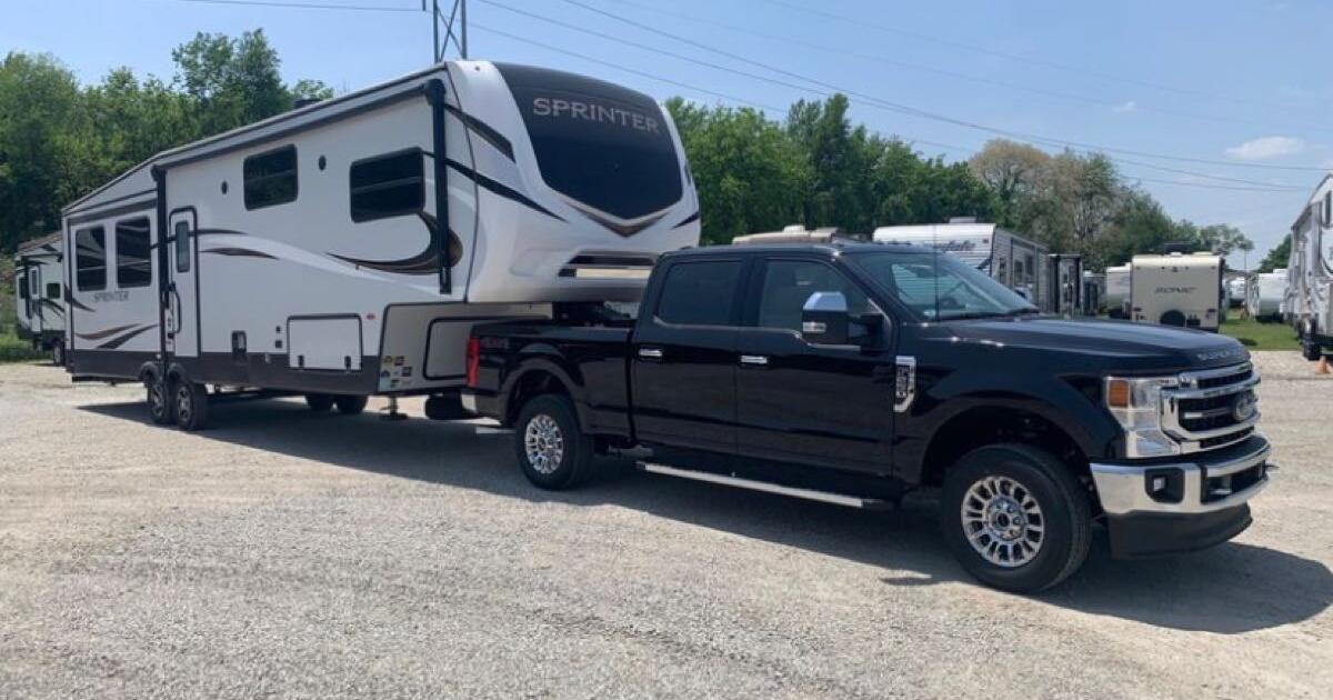 2022 Ford F250 Lariat and 2021 Keystone Sprinter 31MB for $110000 in ...