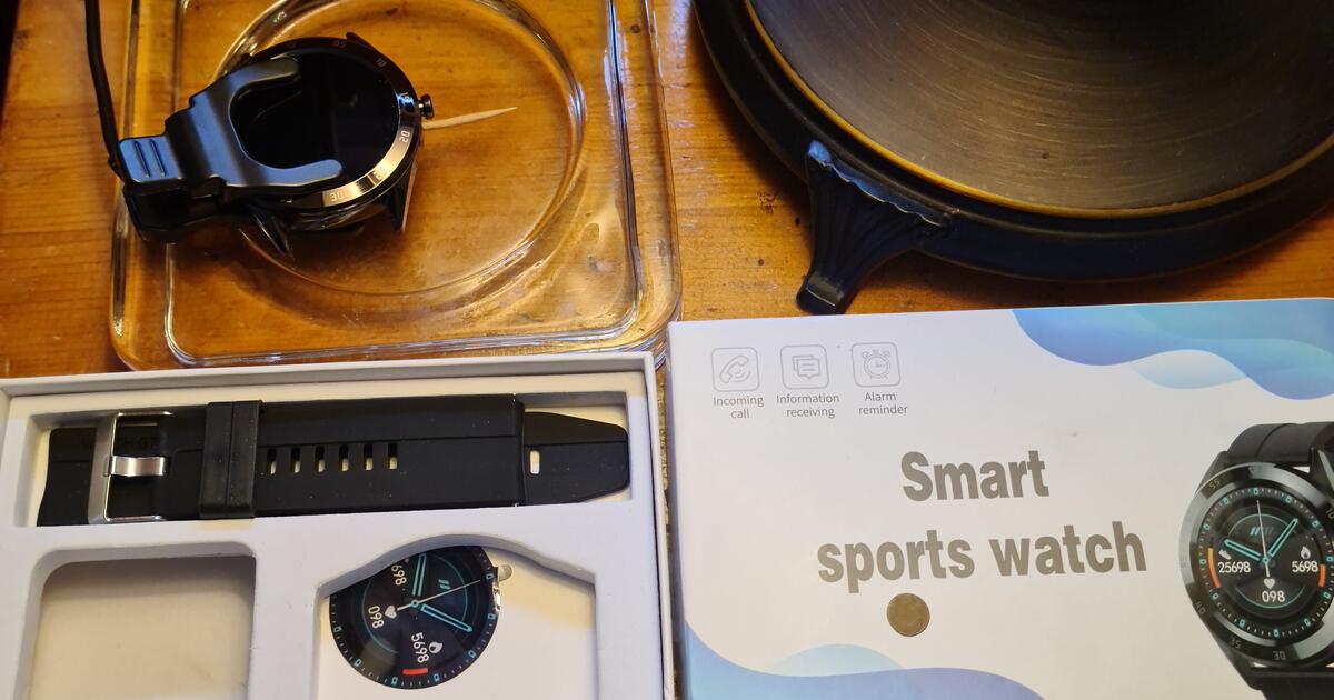 BRAND NEW SMART WATCH. FIRST COME FIRST SERVE. NOT NEGOTIABLE. NEVER WORN for $30 in Haledon, NJ ...