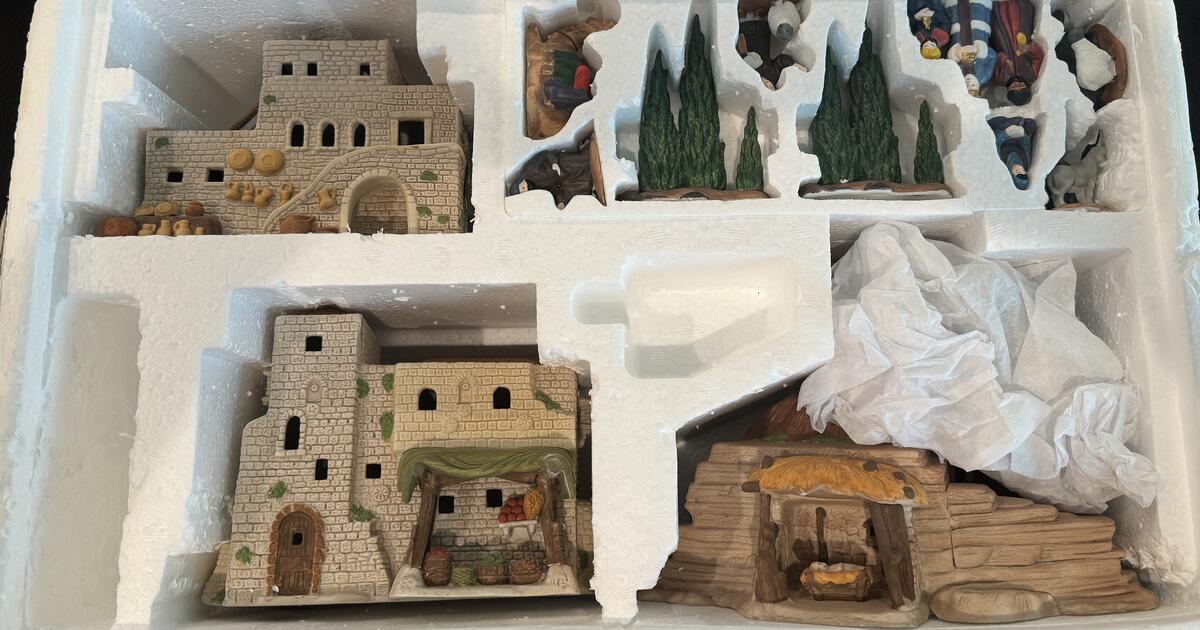 Vintage Dept. 56 "Little Town of Bethlehem" Series, Nativity Set of 12 ...