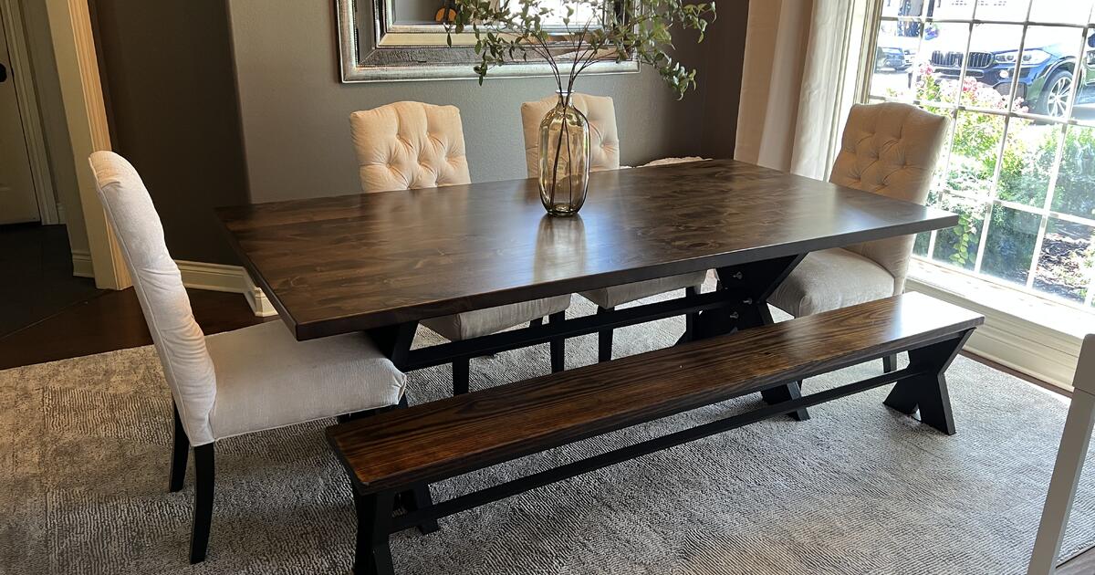 James and James table for $2250 in Rogers, AR | For Sale & Free — Nextdoor