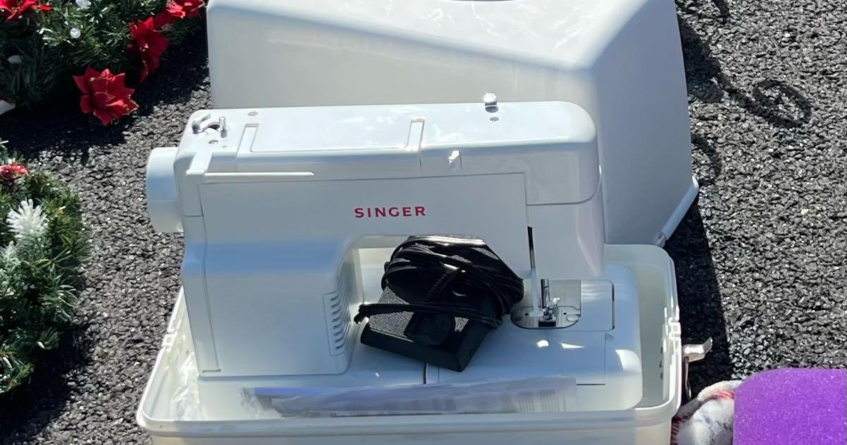 Singer Sewing Machine w/case - brand new/never used for $50 in Bel Air ...