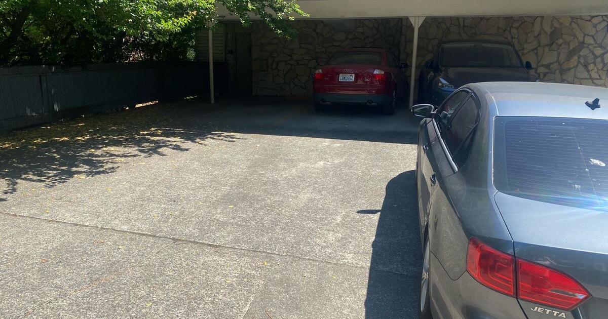 39’ x 9’ two-car tandem parking spot for rent for $150 in Seattle, WA ...