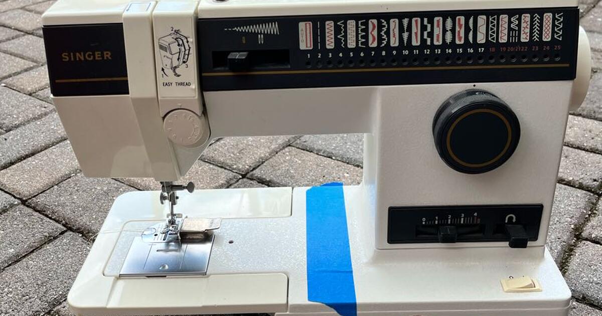 Singer sewing machine in perfect working condition for $100 in Jupiter ...