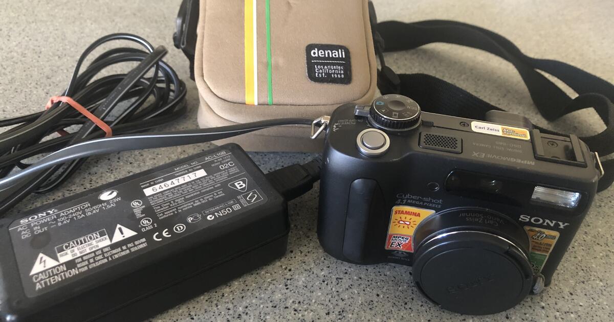 DSC S85 Sony Camera for $20 in Gilbert, AZ | For Sale & Free — Nextdoor