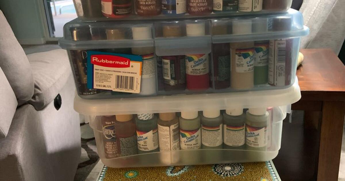Acrylic Paint Set in Storage Bins for Free in Palm Coast, FL | For Sale ...