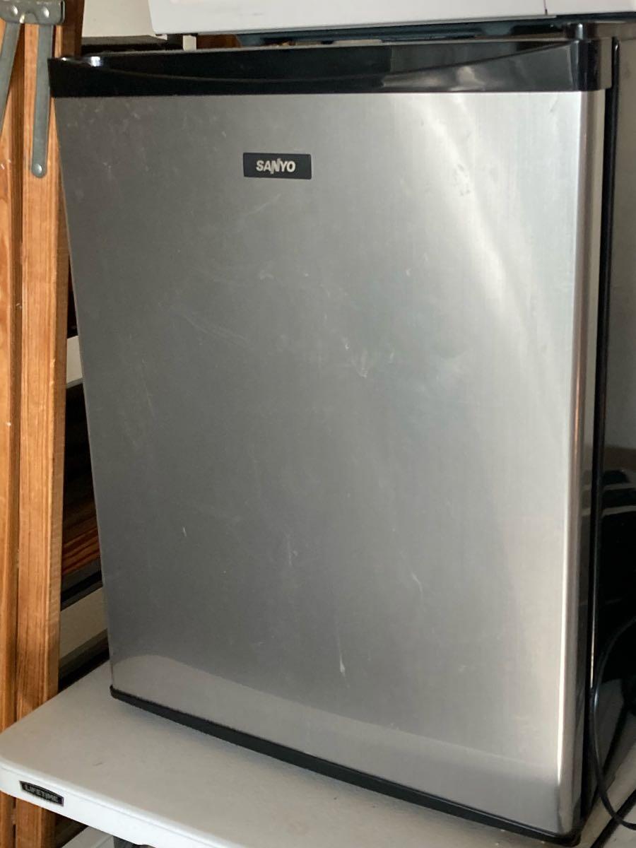 Mini frig for $40 in Arroyo Grande, CA | For Sale & Free — Nextdoor